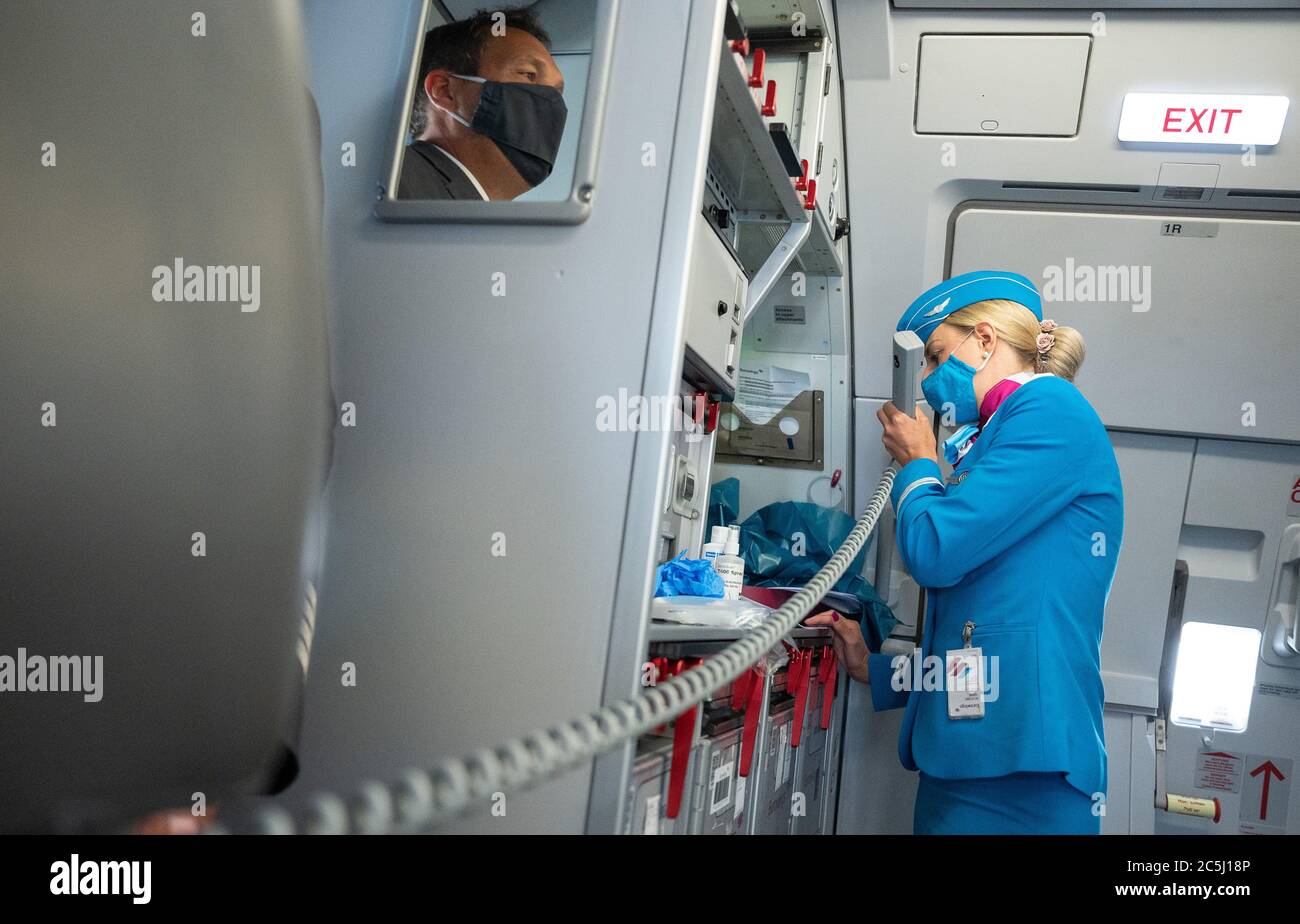 Eurowings flight attendant hi-res stock photography and images - Alamy