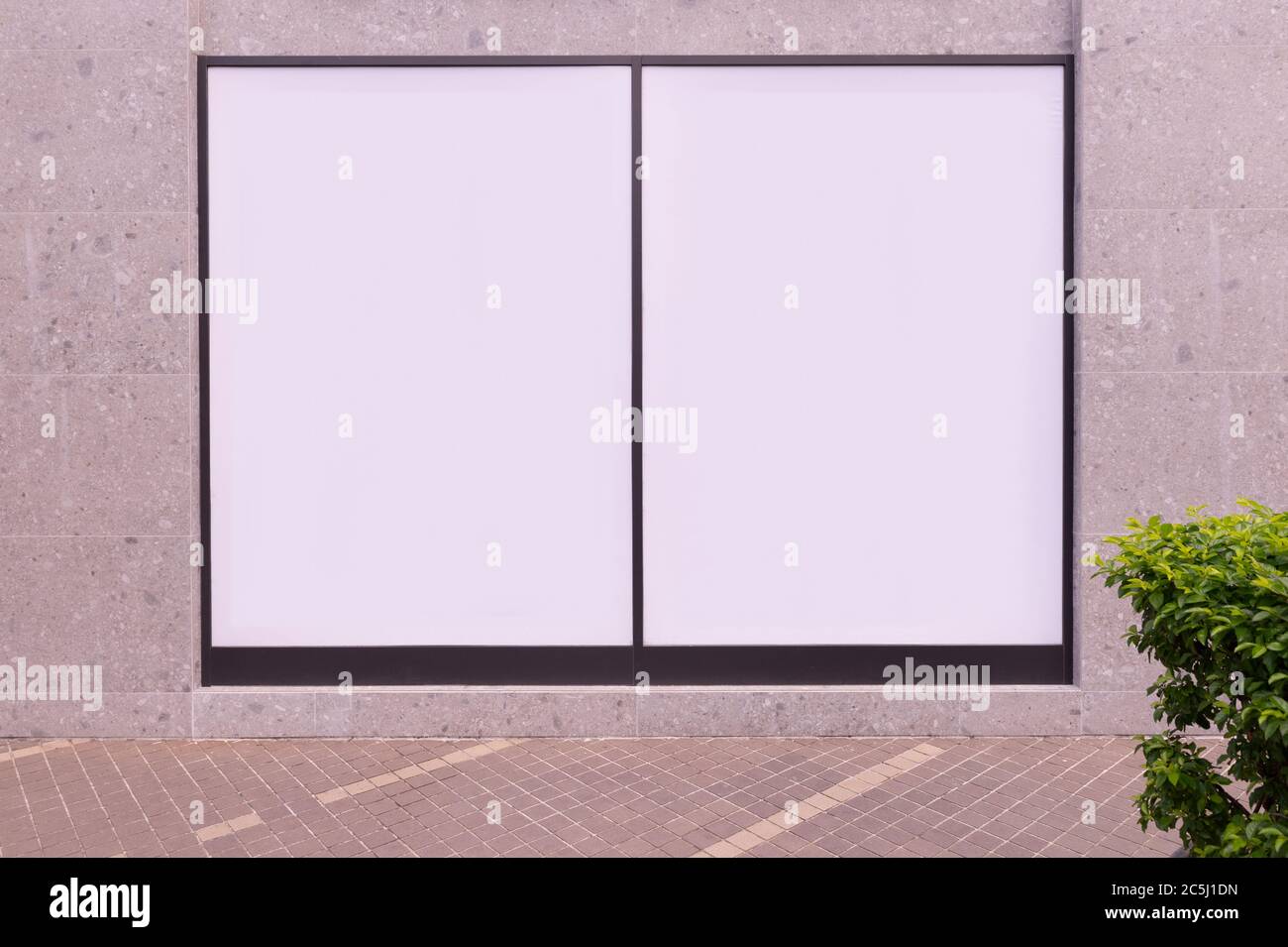 Shop front logo sign flag hi-res stock photography and images - Alamy