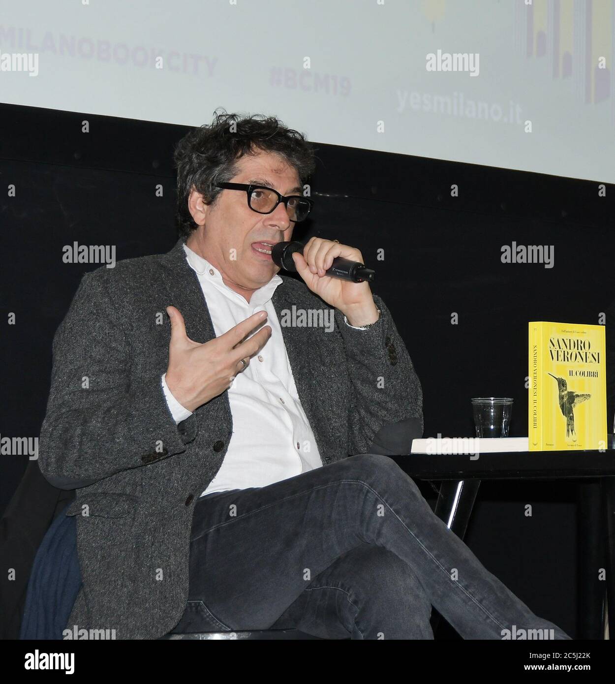 Il colibr hi-res stock photography and images - Alamy