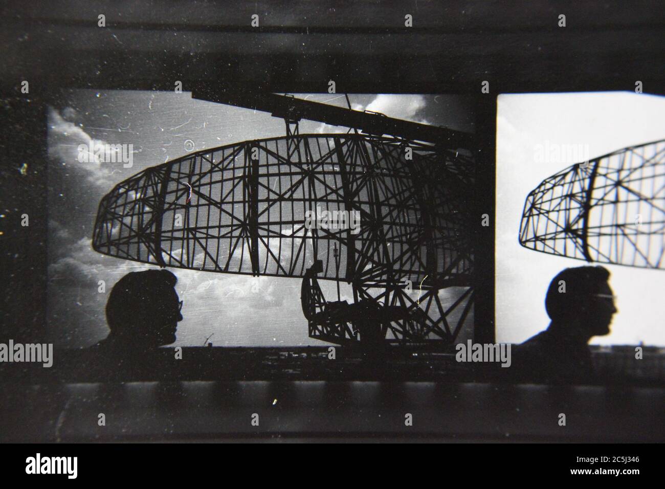 Airport radar 1970s hi-res stock photography and images - Alamy