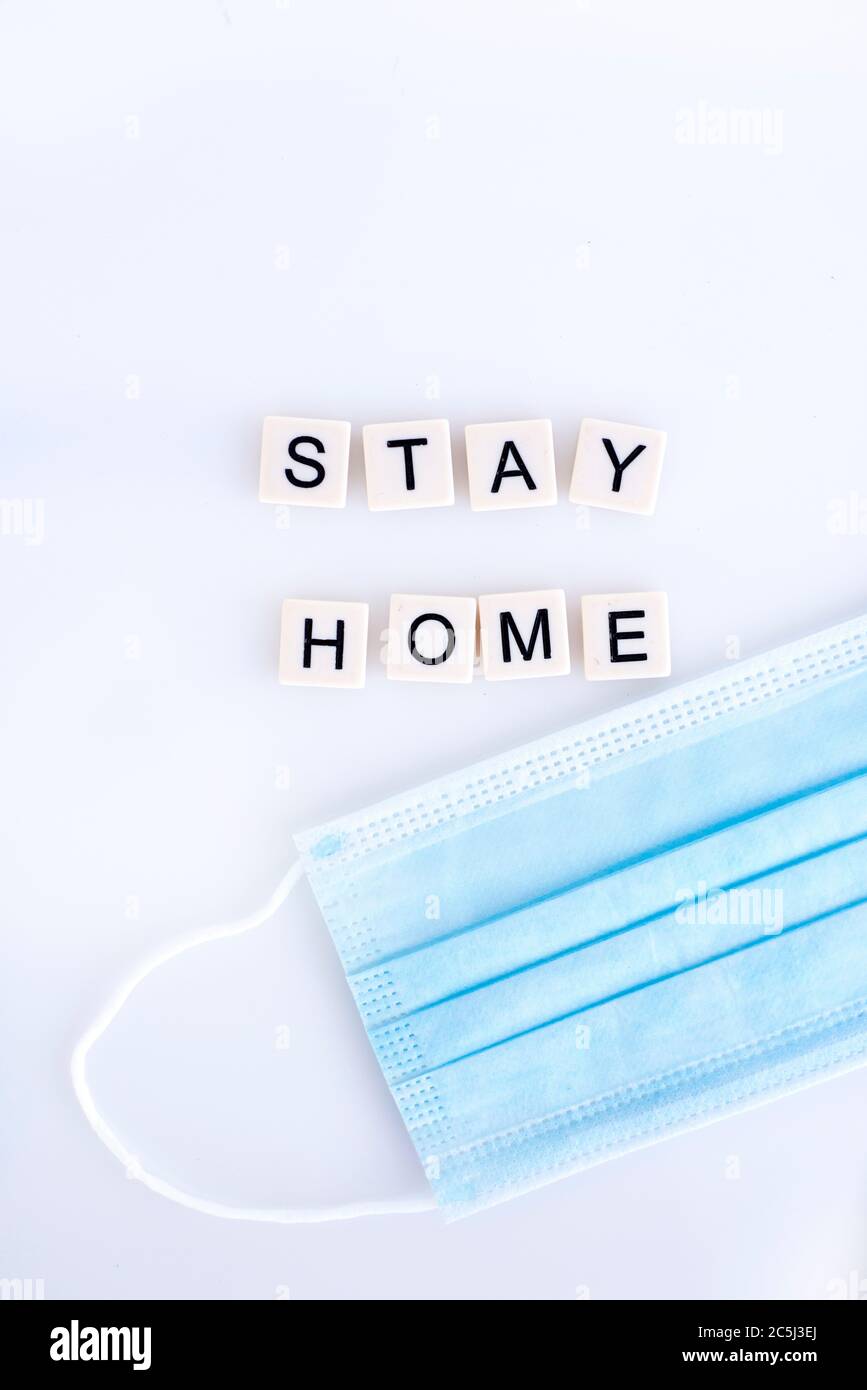 Masks hospitals hi-res stock photography and images - Alamy