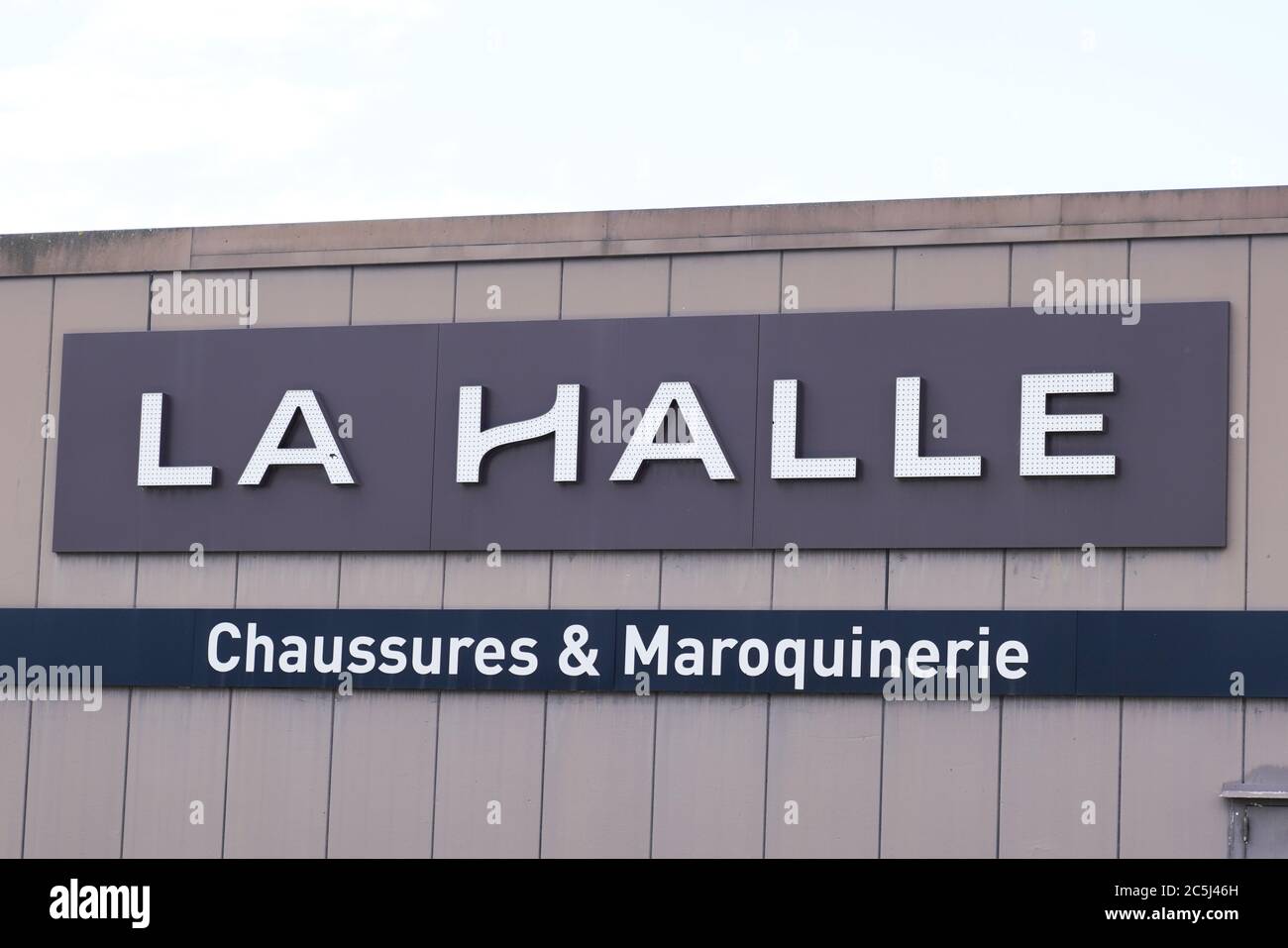 Low level design text hi-res stock photography and images - Alamy