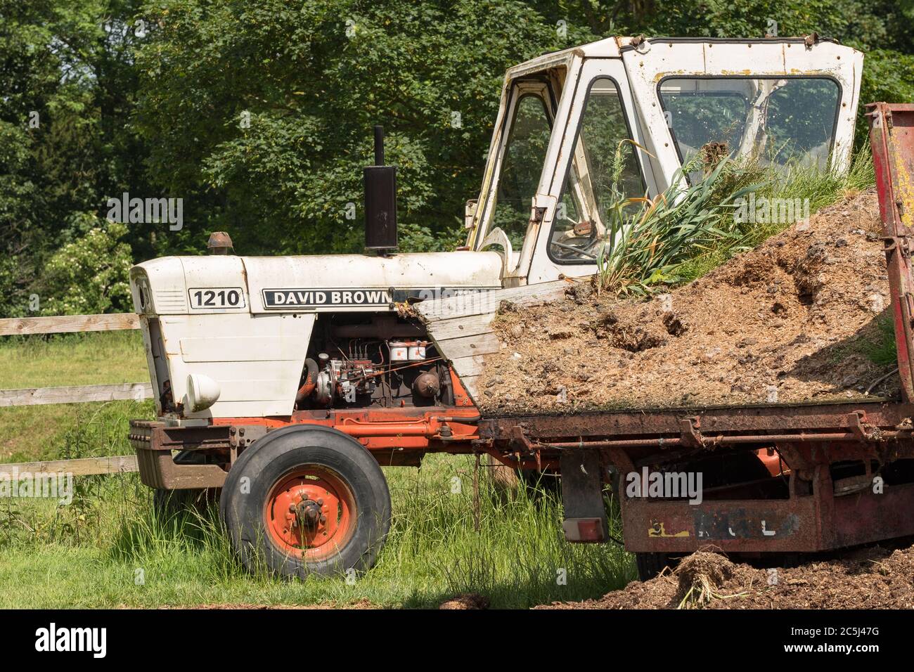 Ford tractor at work hi-res stock photography and images - Alamy