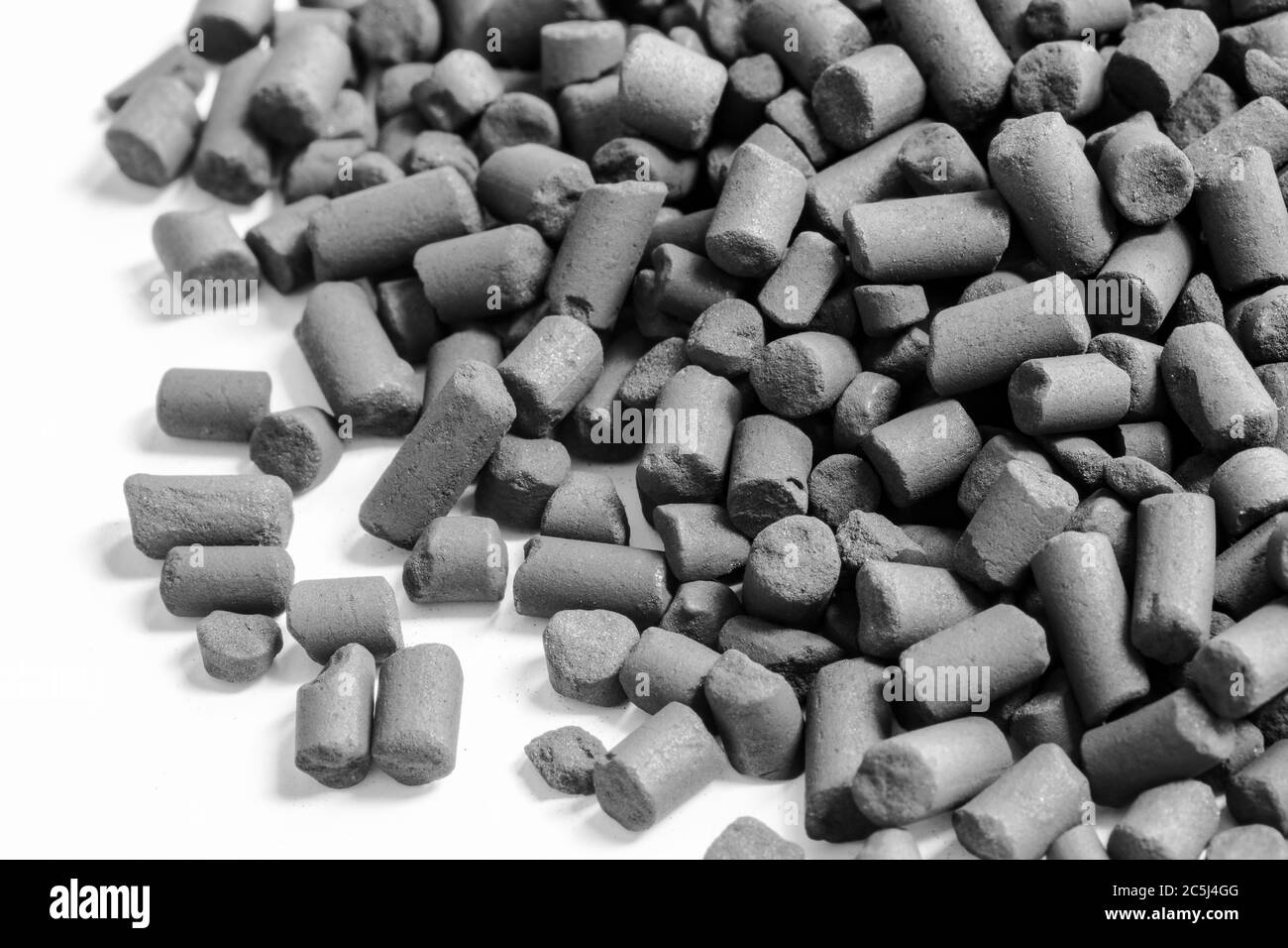 Catalyst pellets Black and White Stock Photos & Images - Alamy