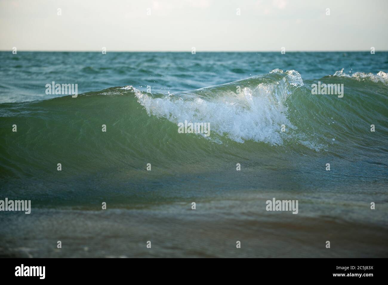 Ocean waves close up hi-res stock photography and images - Alamy