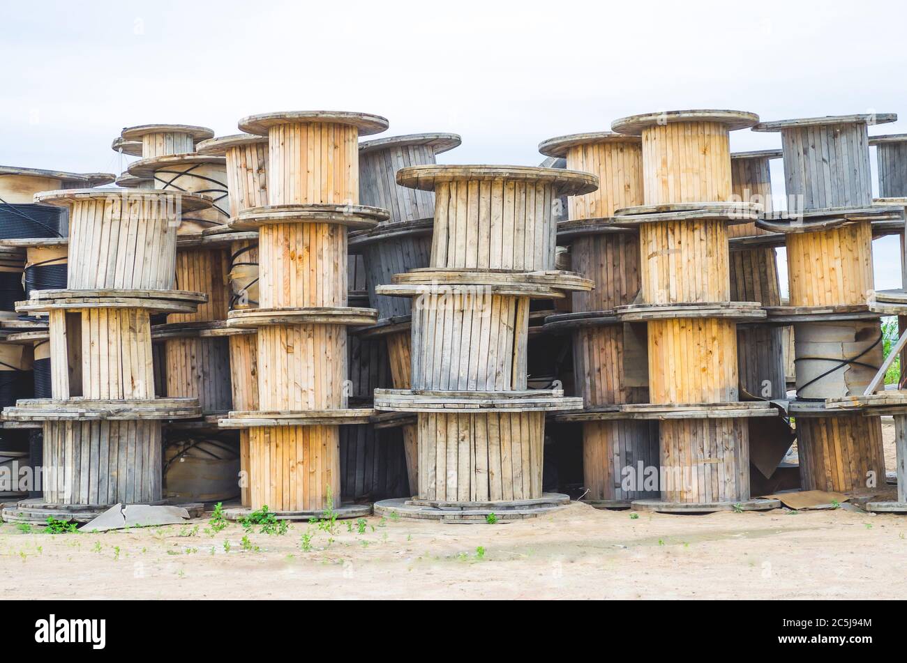 Empty cable drum hi-res stock photography and images - Alamy