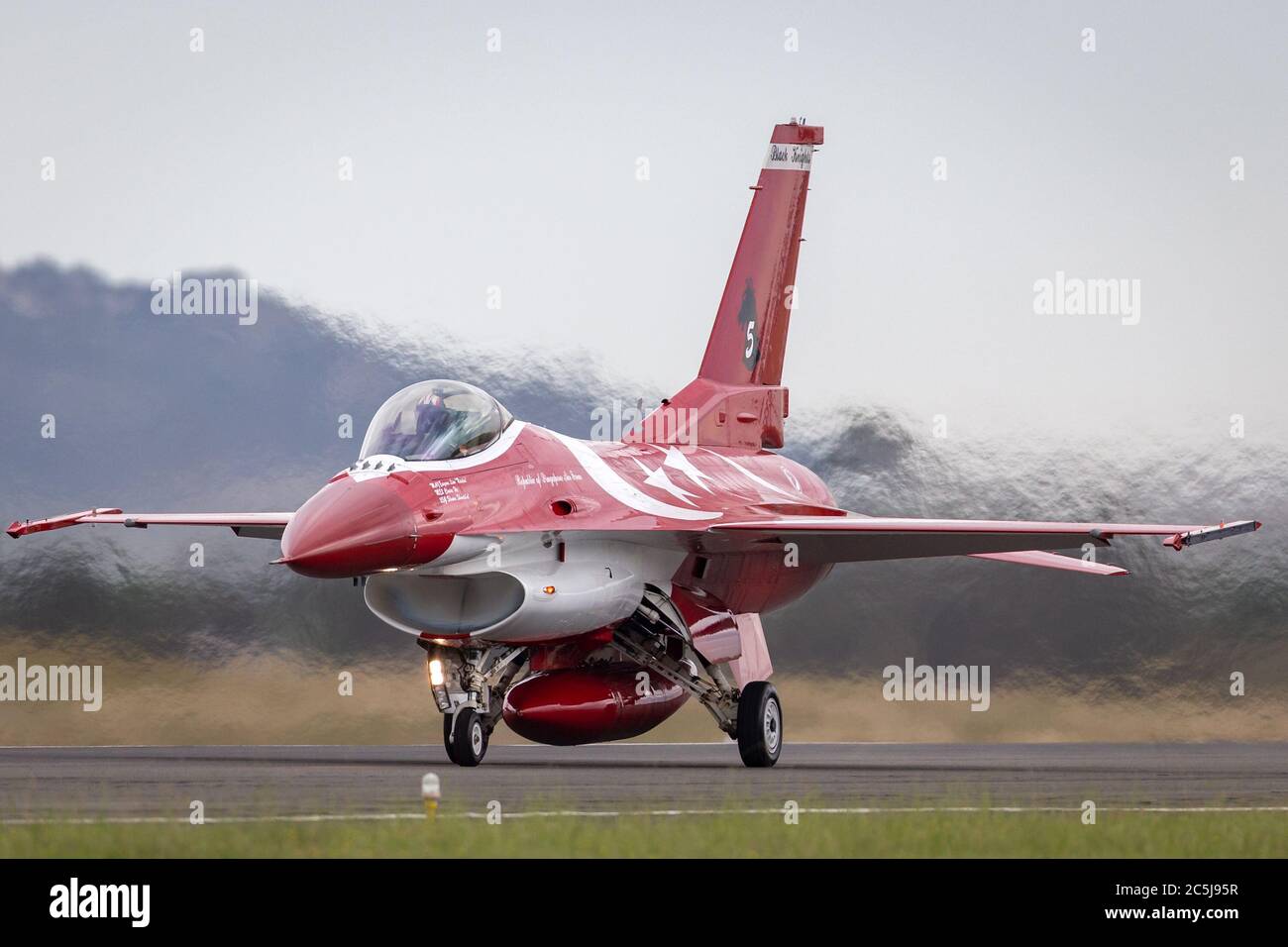 Republic of Singapore Air Force (RSAF) Lockheed Martin F-16CJ Fighting ...