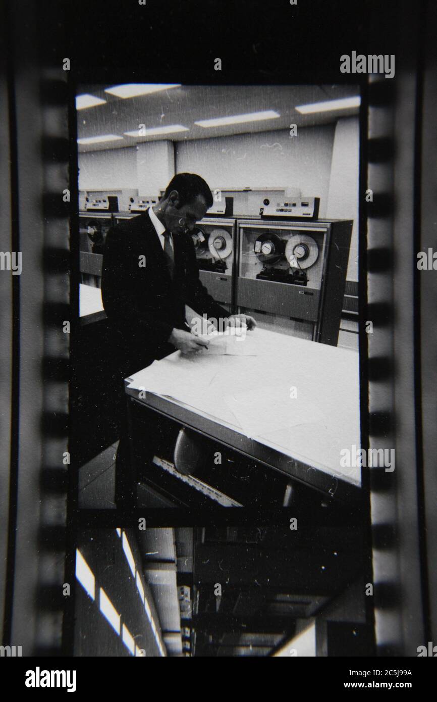 Computer Room 1970s High Resolution Stock Photography and Images - Alamy