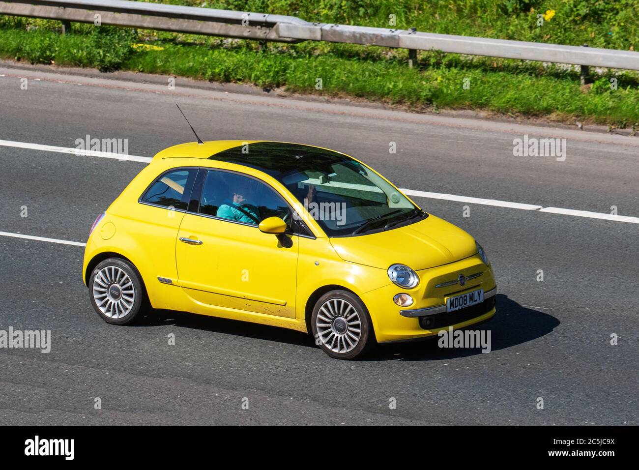 Fiat 500 2008 cars hi-res stock photography and images - Alamy