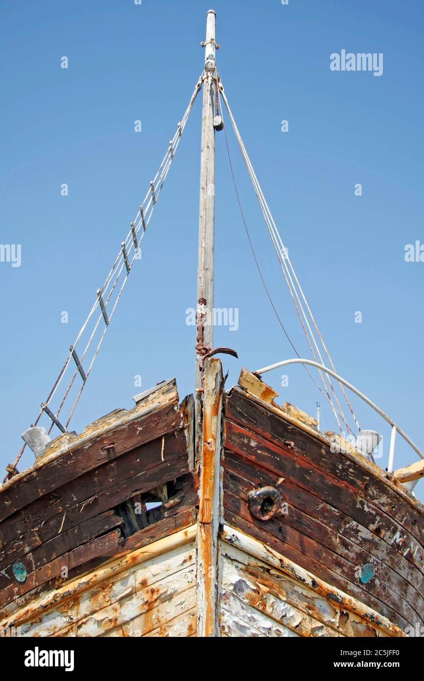 The ruined bow of an old wooden ship Stock Photo - Alamy