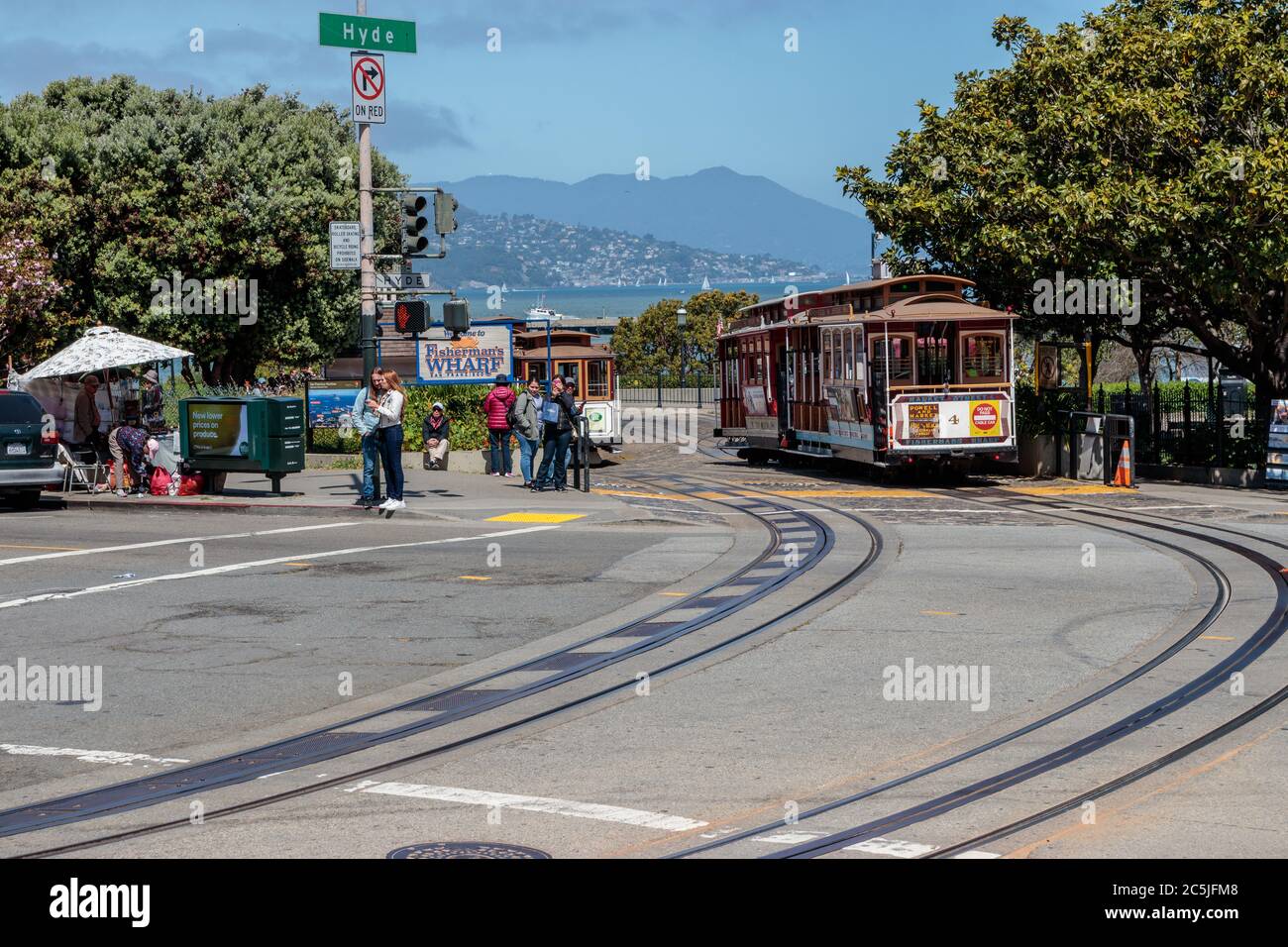Cable car on ocean hi-res stock photography and images - Alamy