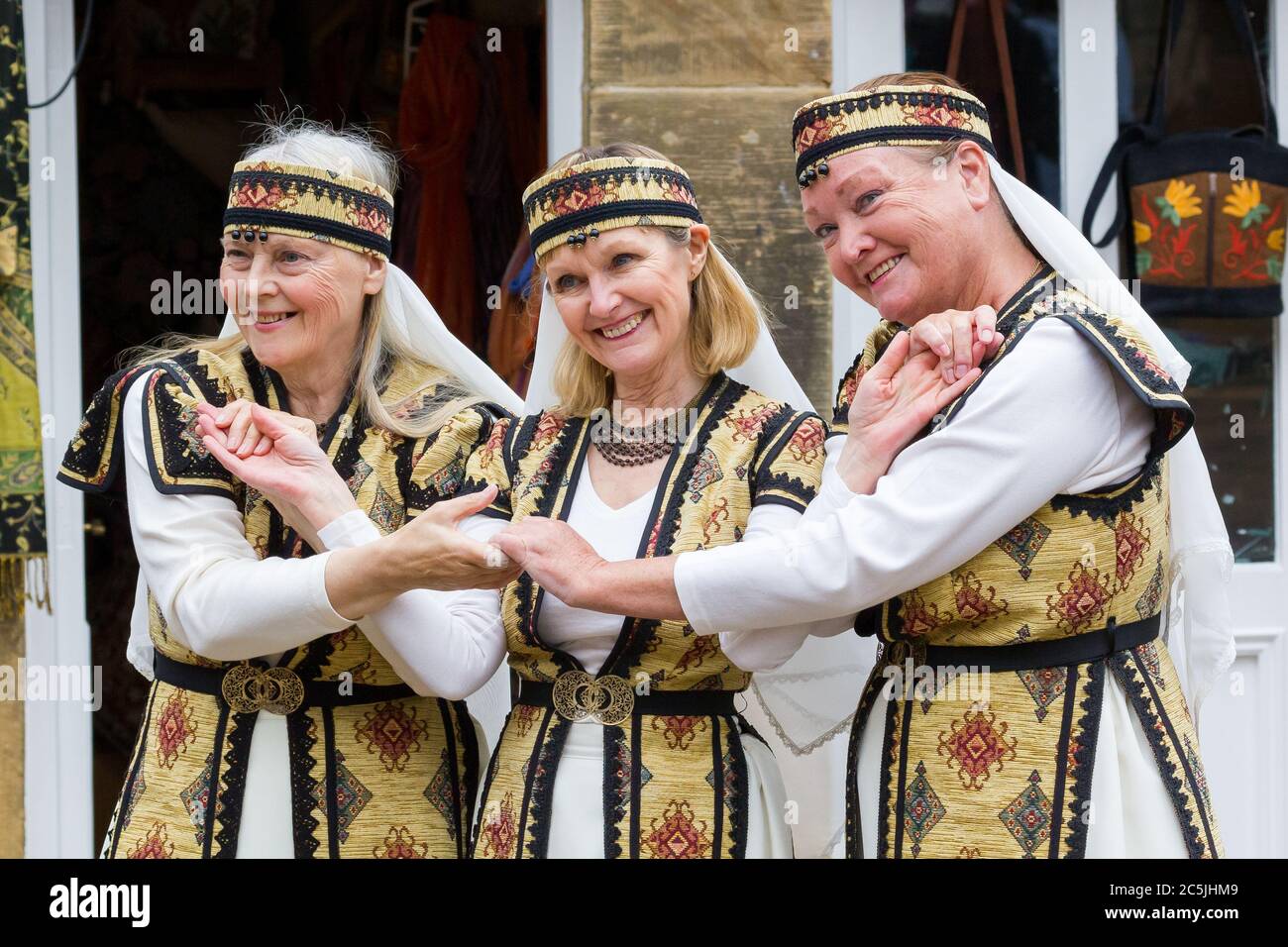 Armenian Dancers High Resolution Stock Photography and Images - Alamy