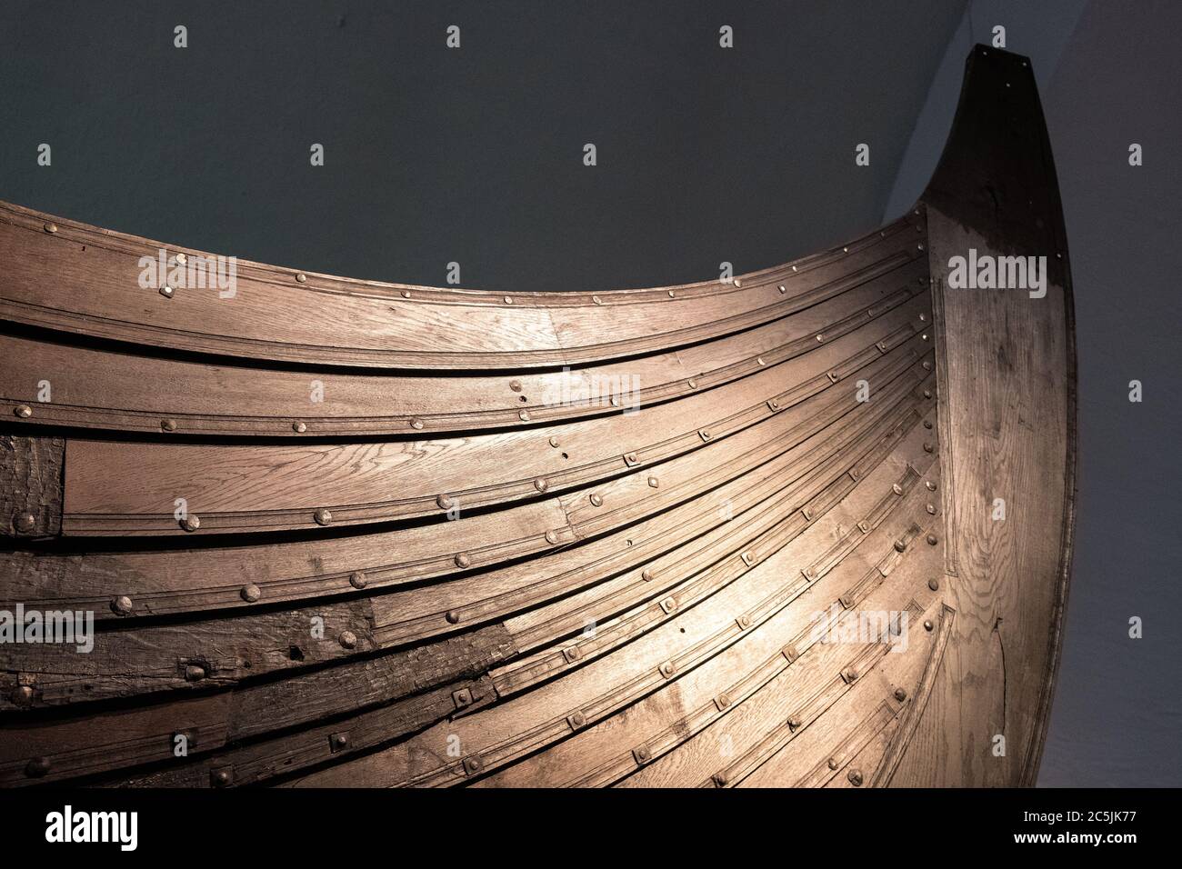 Oslo, Ostlandet / Norway - 2019/08/31: Gokstad ship excavated from ship ...