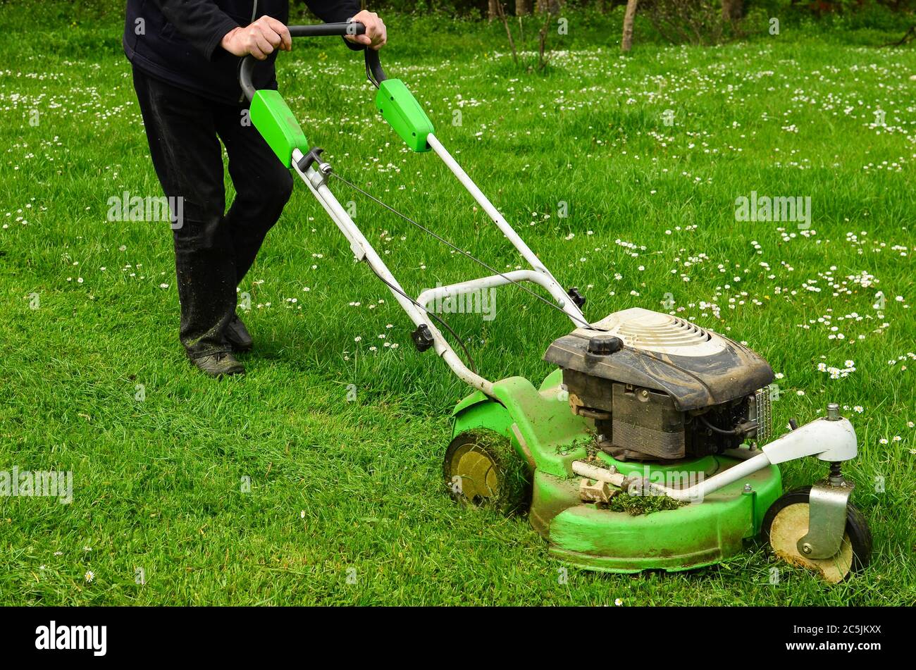 Push mower hi-res stock photography and images - Alamy
