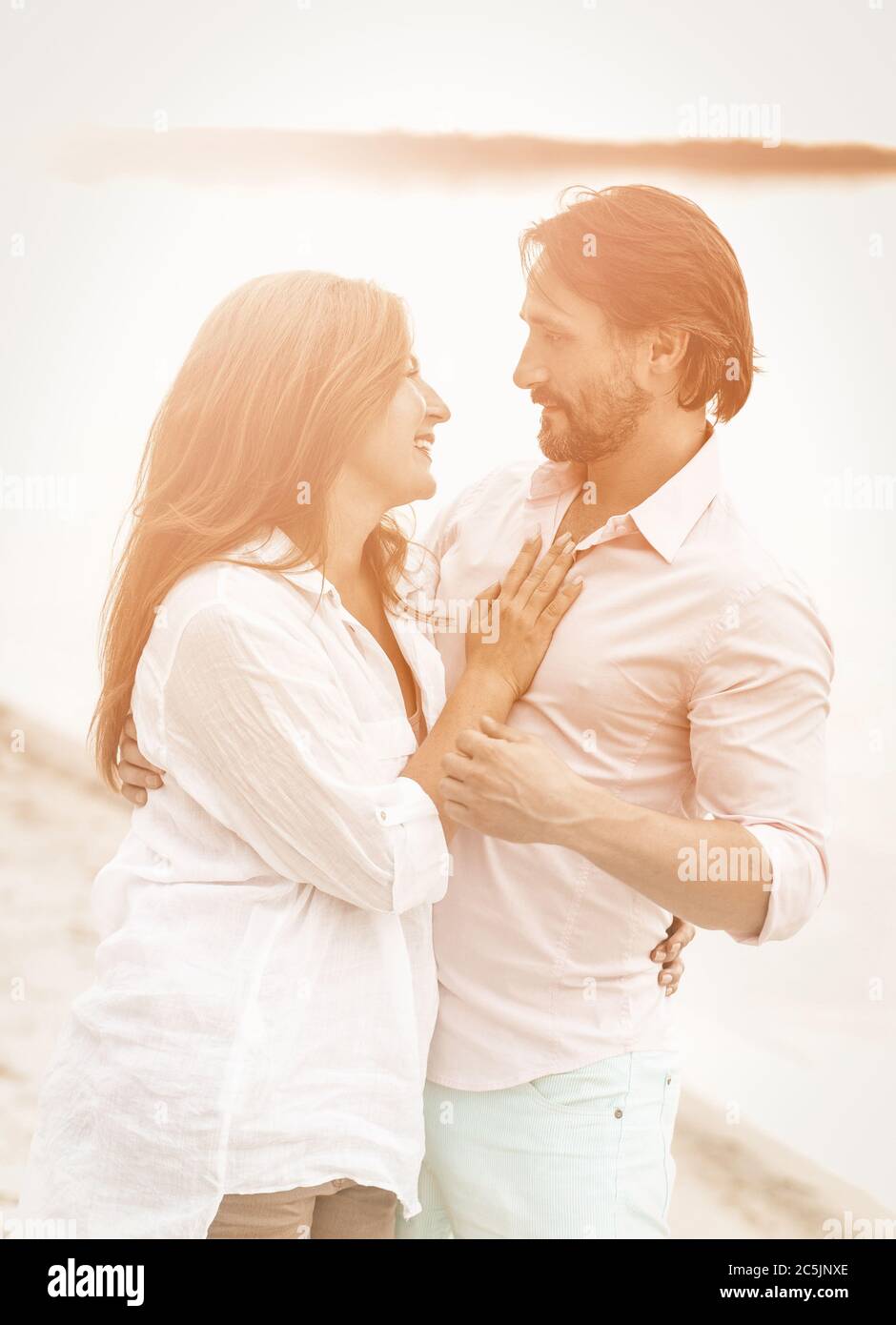 Couple stand hi-res stock photography and images - Alamy