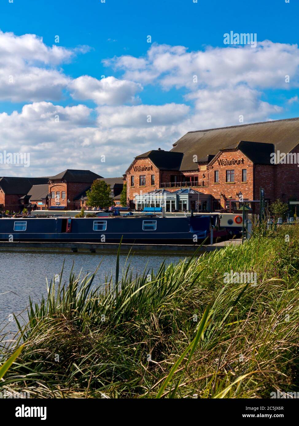 Needwood forest hi-res stock photography and images - Alamy
