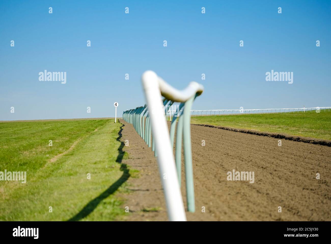 Chester racing jockey hi-res stock photography and images - Alamy