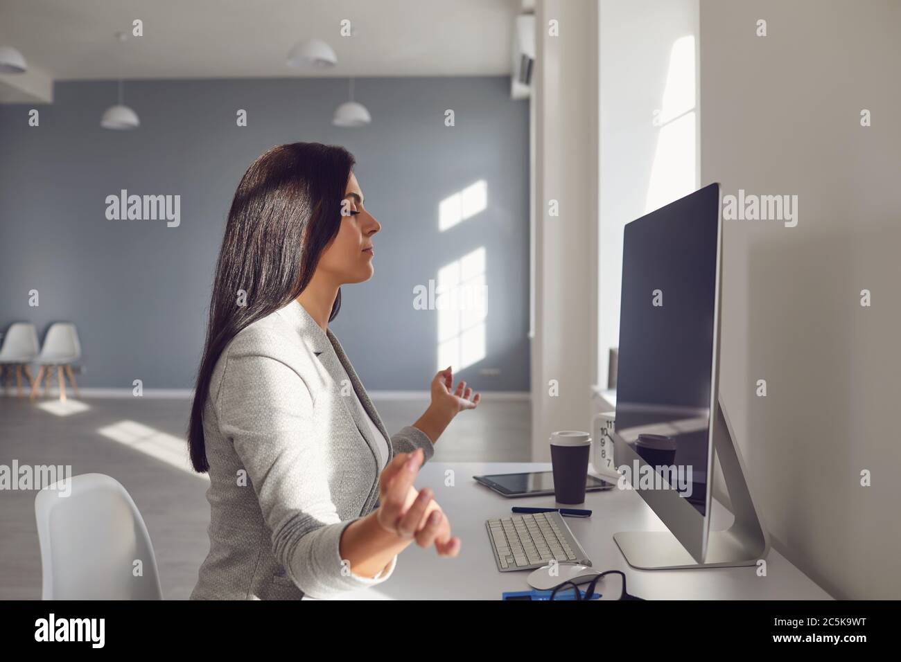 Woman and back view and suit work hi-res stock photography and images ...
