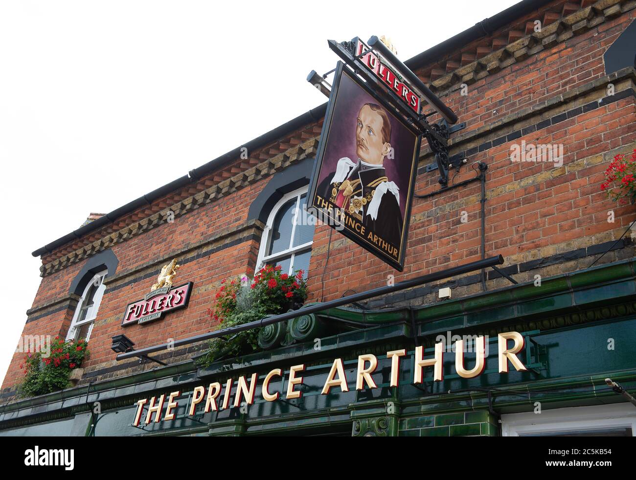Arthur measures hi-res stock photography and images - Alamy