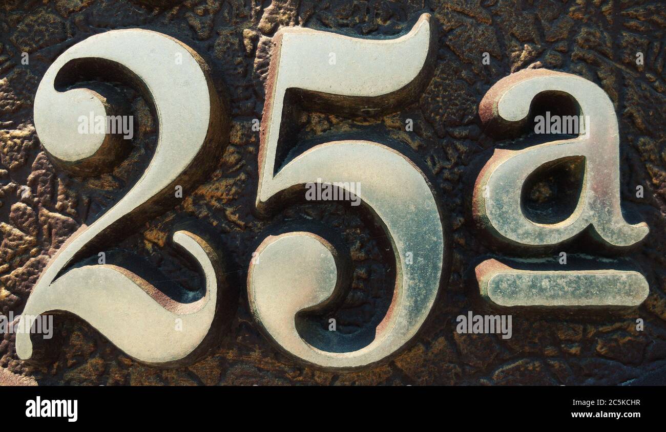 bronze house number plate 2 5 a Stock Photo - Alamy