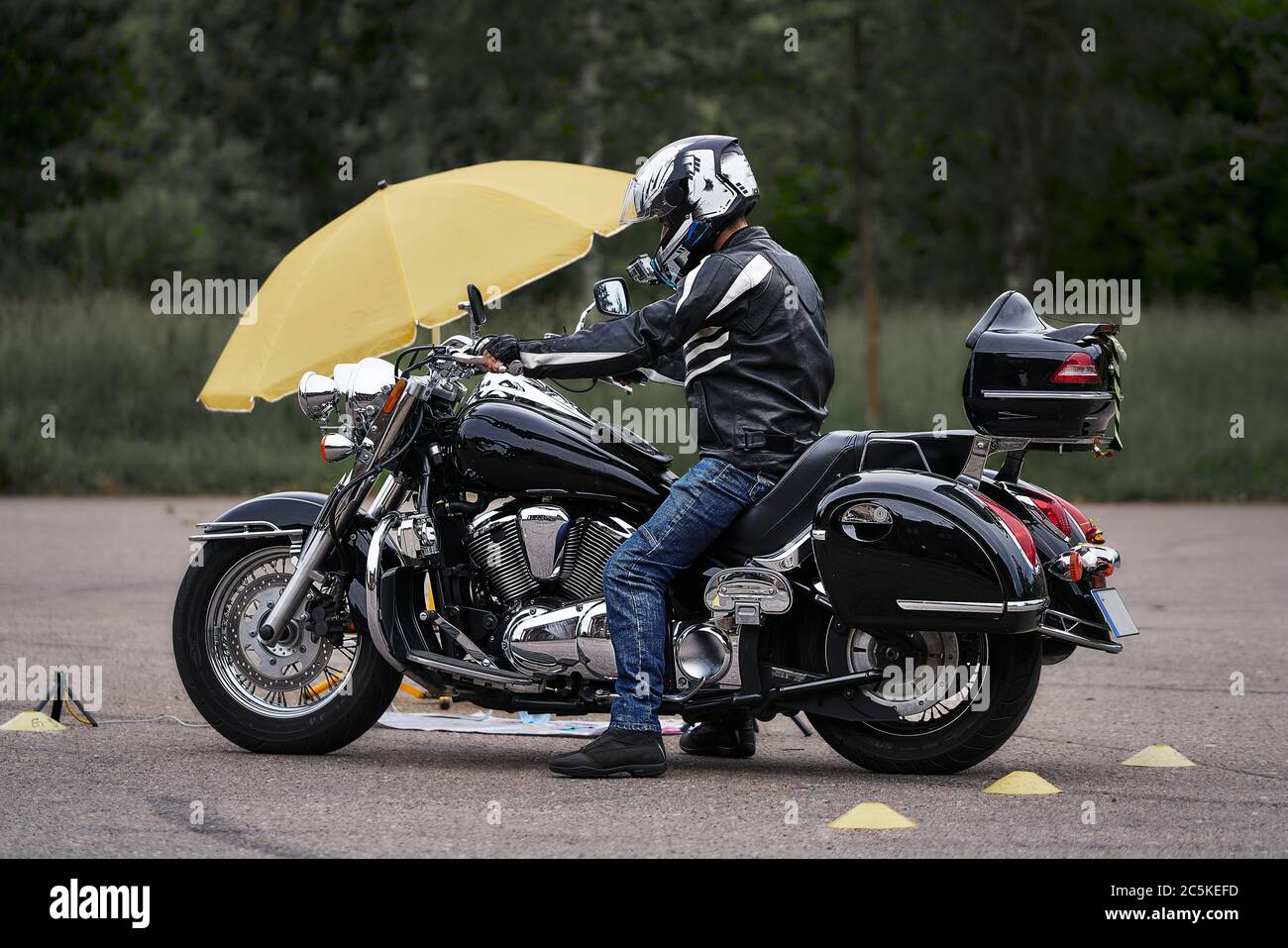High speed motorcycle hi-res stock photography and images - Alamy