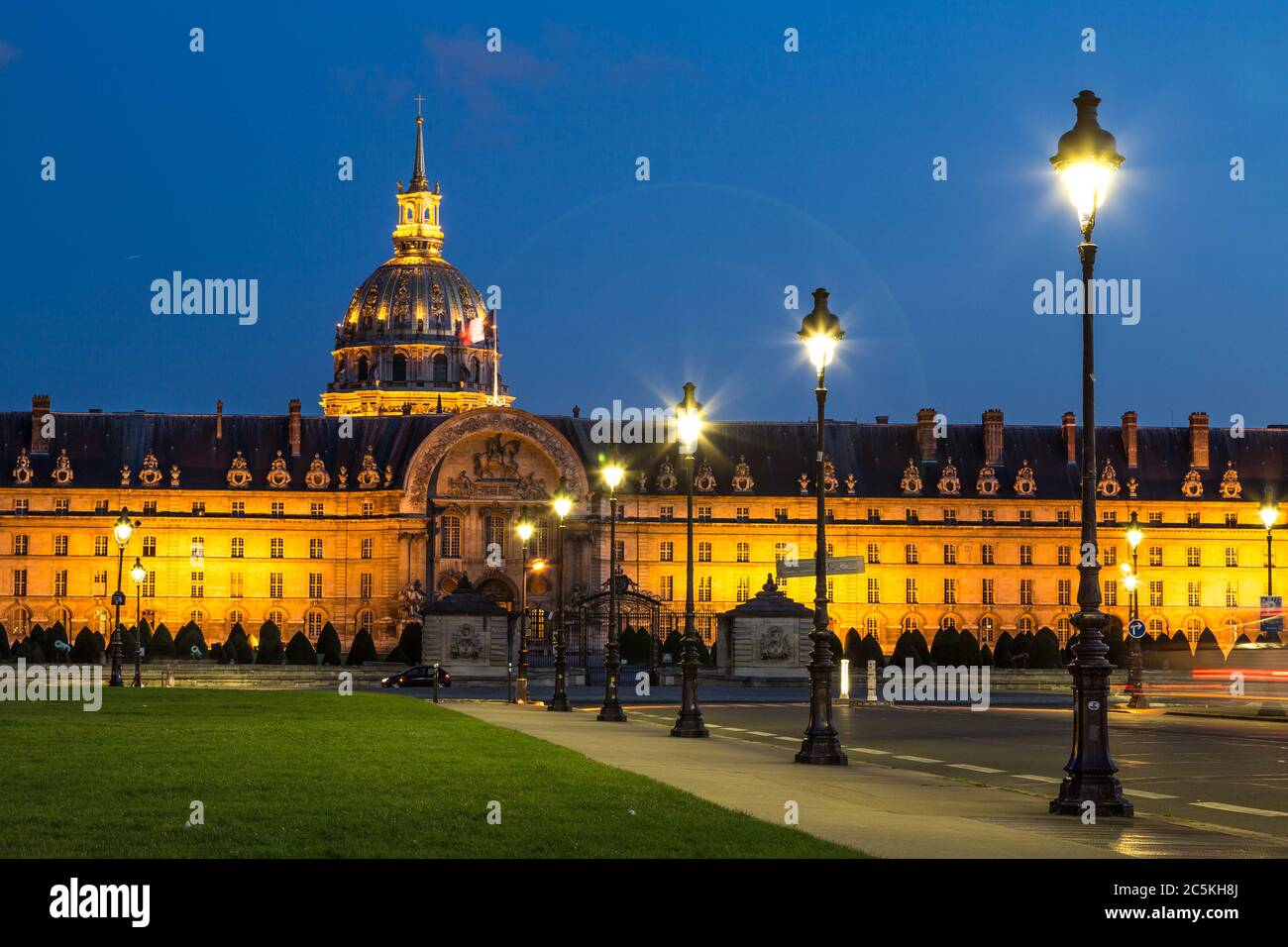 Les Invalides at summer night in Paris, France Stock Photo - Alamy