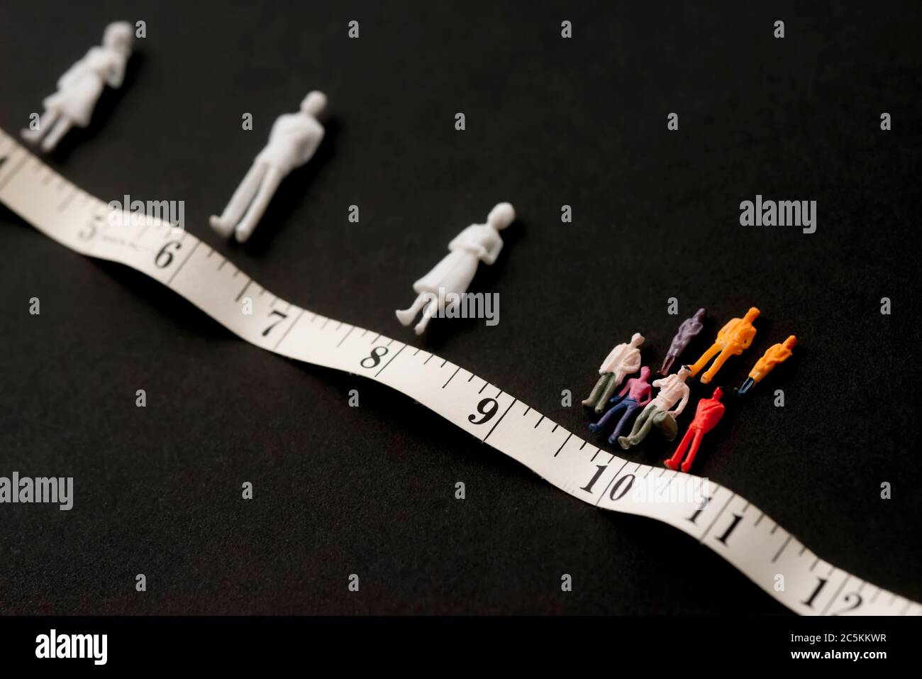Covid-19, social distance, concept. Figures of people meeting social ...