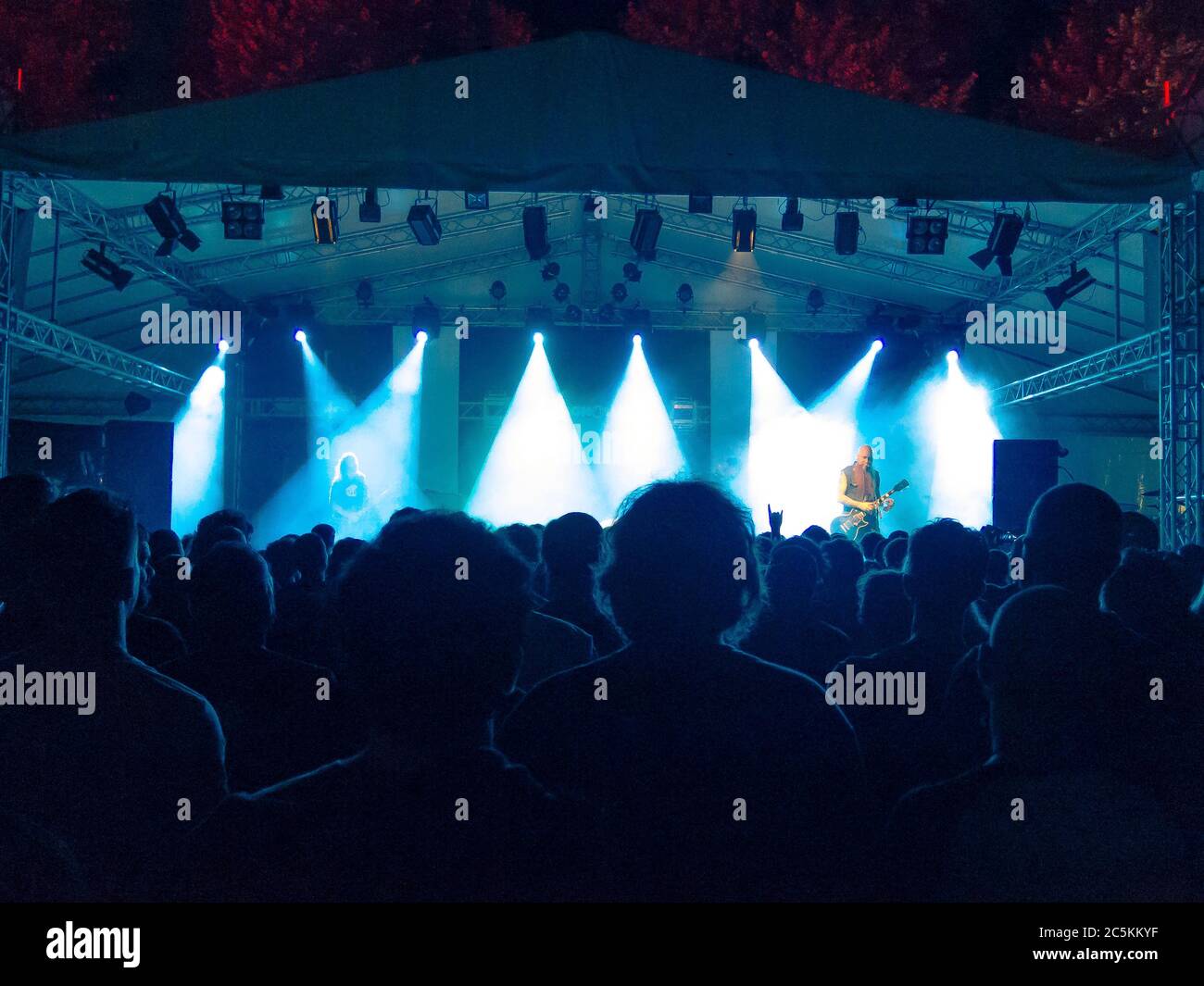 Concert photography during a gig, this is the point of view of the ...