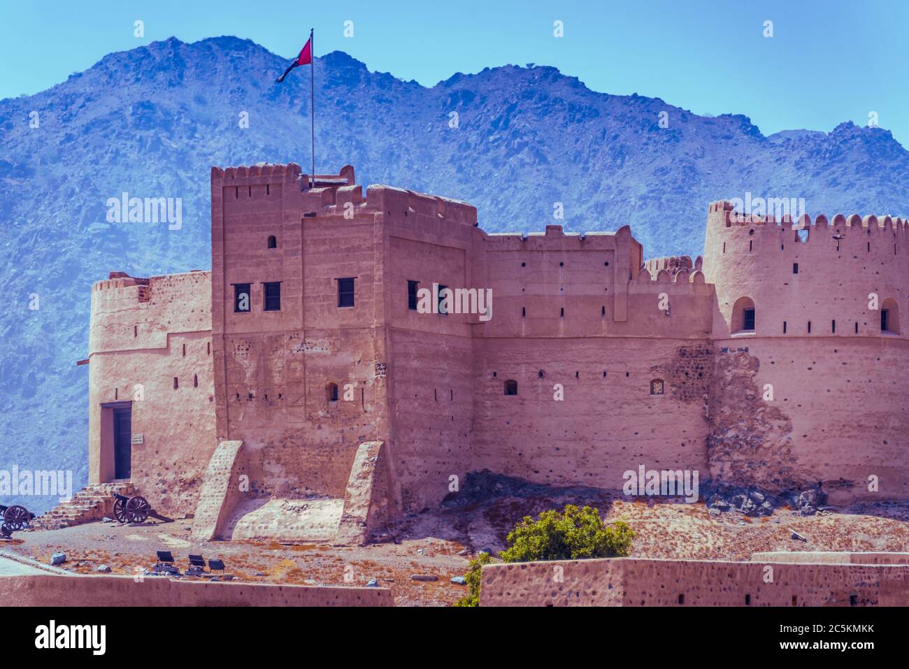 Fujairah Fort is a fort in the city of Fujairah United Arab Emirates ...