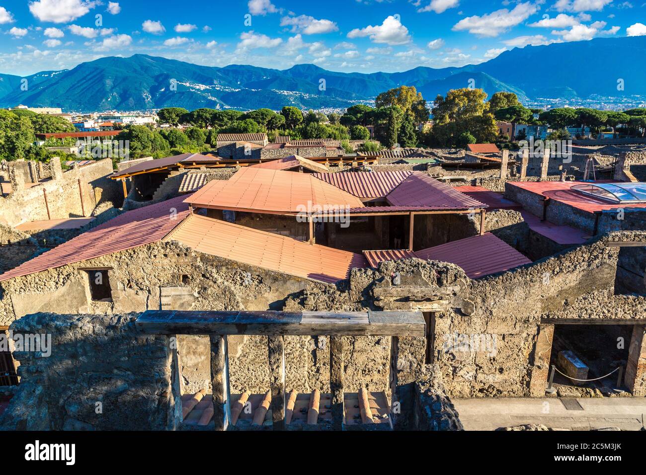 Pompeii city destroyed in 79BC by the eruption of Mount Vesuvius Stock ...