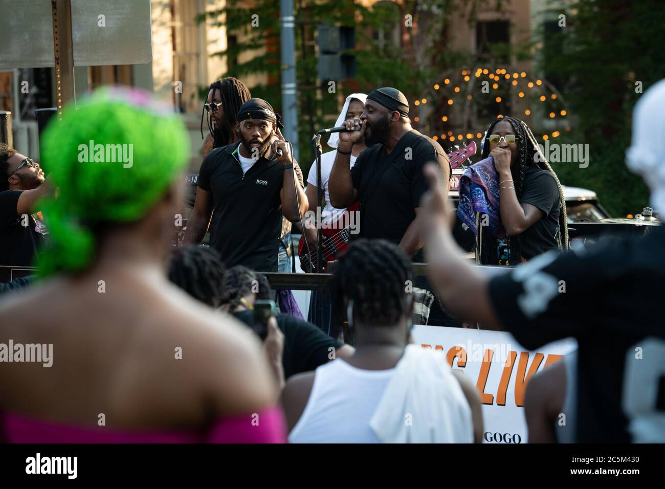 Gogo concert washington dc hi-res stock photography and images - Alamy