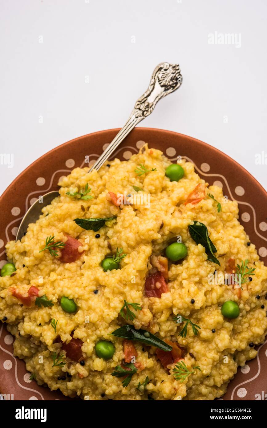Vegetable Dalia or Daliya Khichadi or Broken Wheat Khichdi with tomato ...