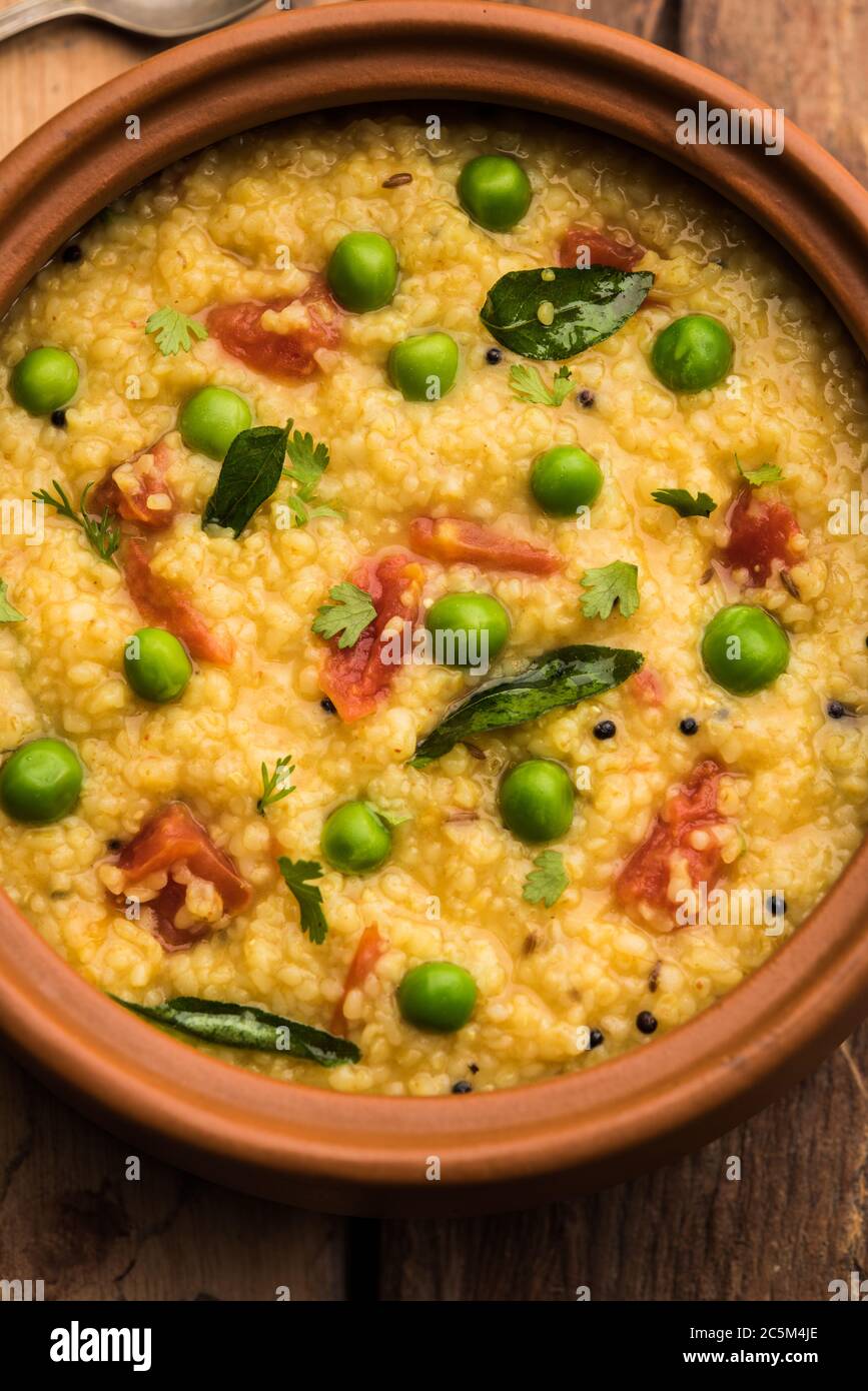 Vegetable Dalia or Daliya Khichadi or Broken Wheat Khichdi with tomato ...