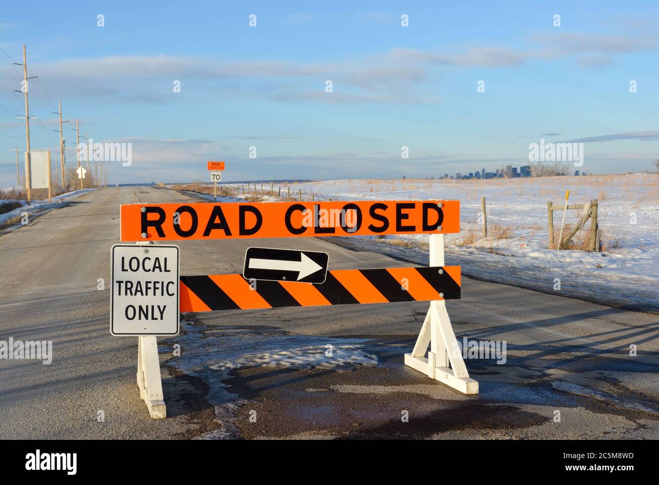 Road Closed Sign - Local Traffic Only Sign On Rural Road Stock Photo ...