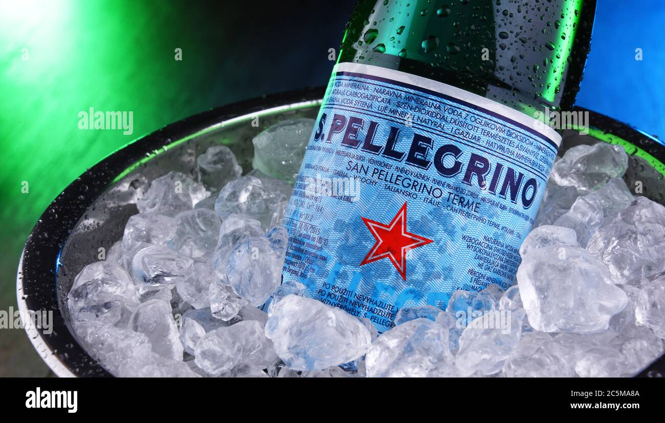 Italian mineral water in bottle hi-res stock photography and images - Alamy