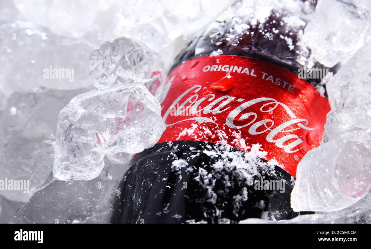 Cola crushed ice bottle hi-res stock photography and images - Alamy