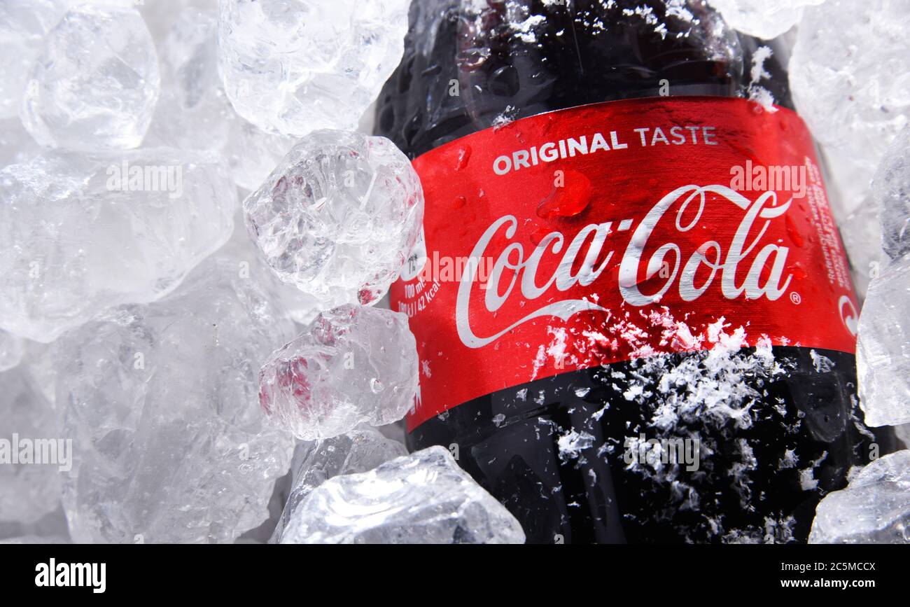 Cola crushed ice bottle hi-res stock photography and images - Alamy