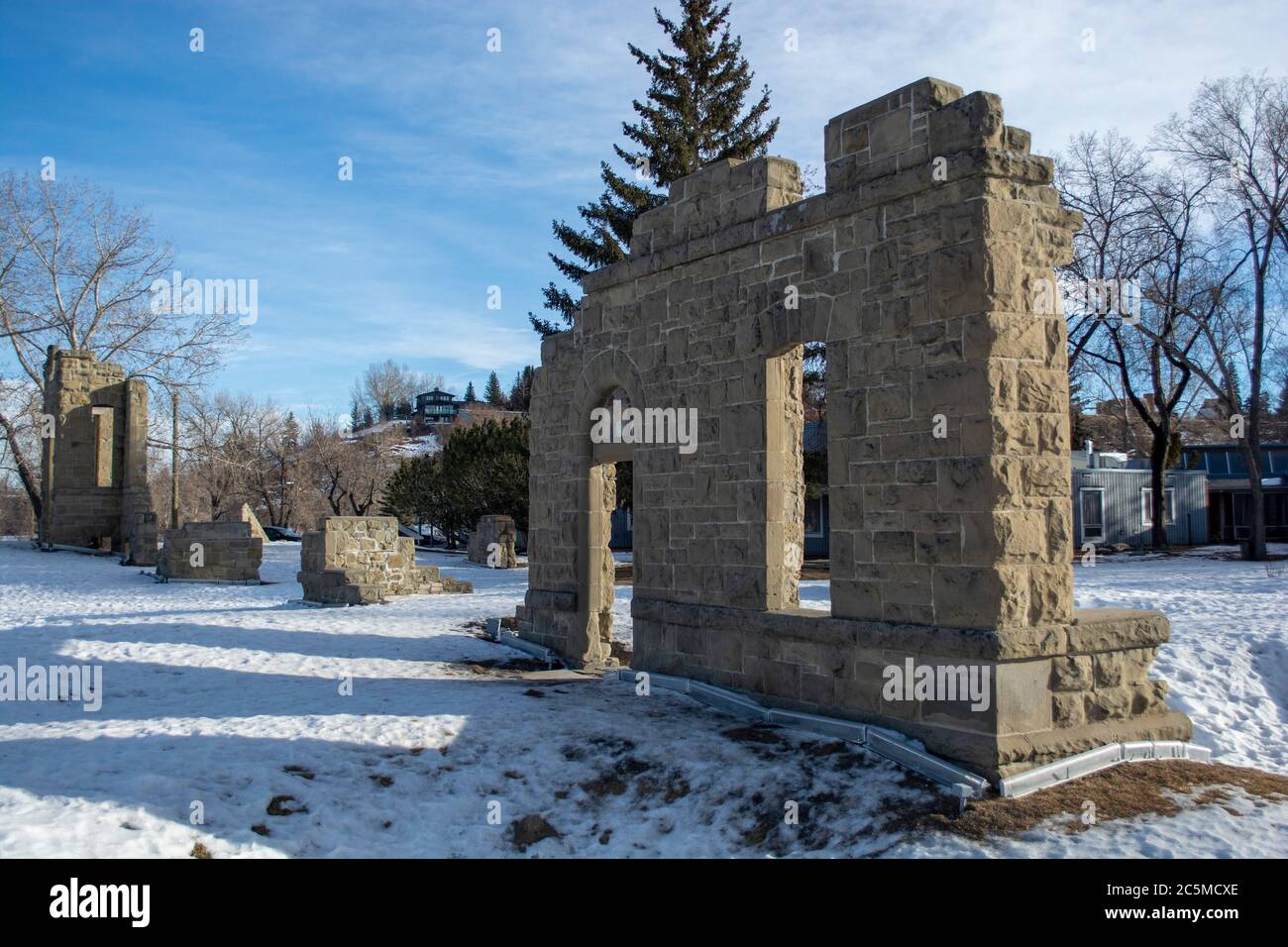 Old sandstone building hi-res stock photography and images - Alamy