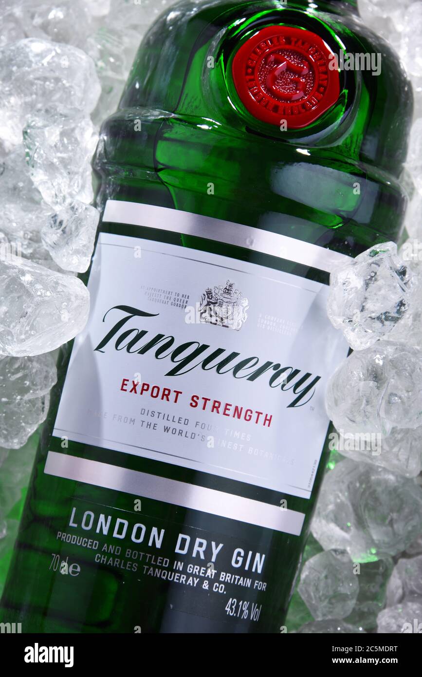 Tanqueray london dry gin hi-res stock photography and images - Alamy