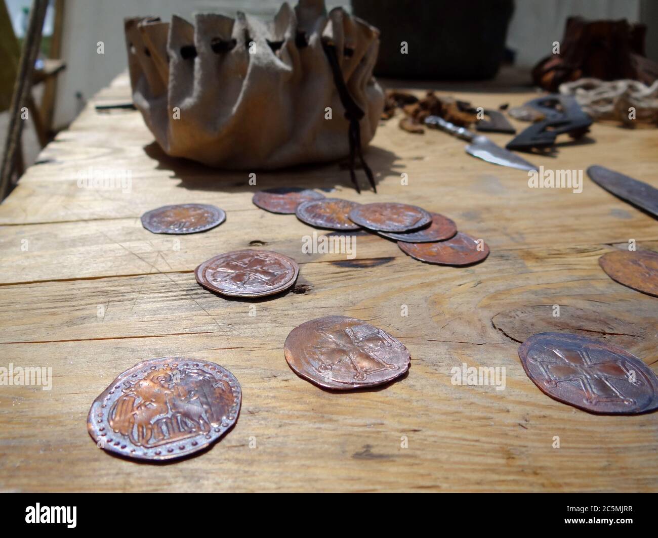 Ancient table hi-res stock photography and images - Alamy