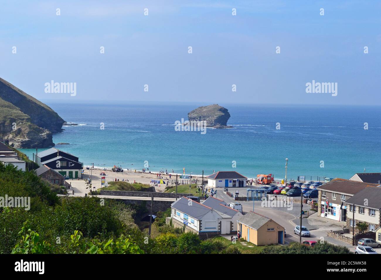 Cornwall landscape sunshine hi-res stock photography and images - Alamy