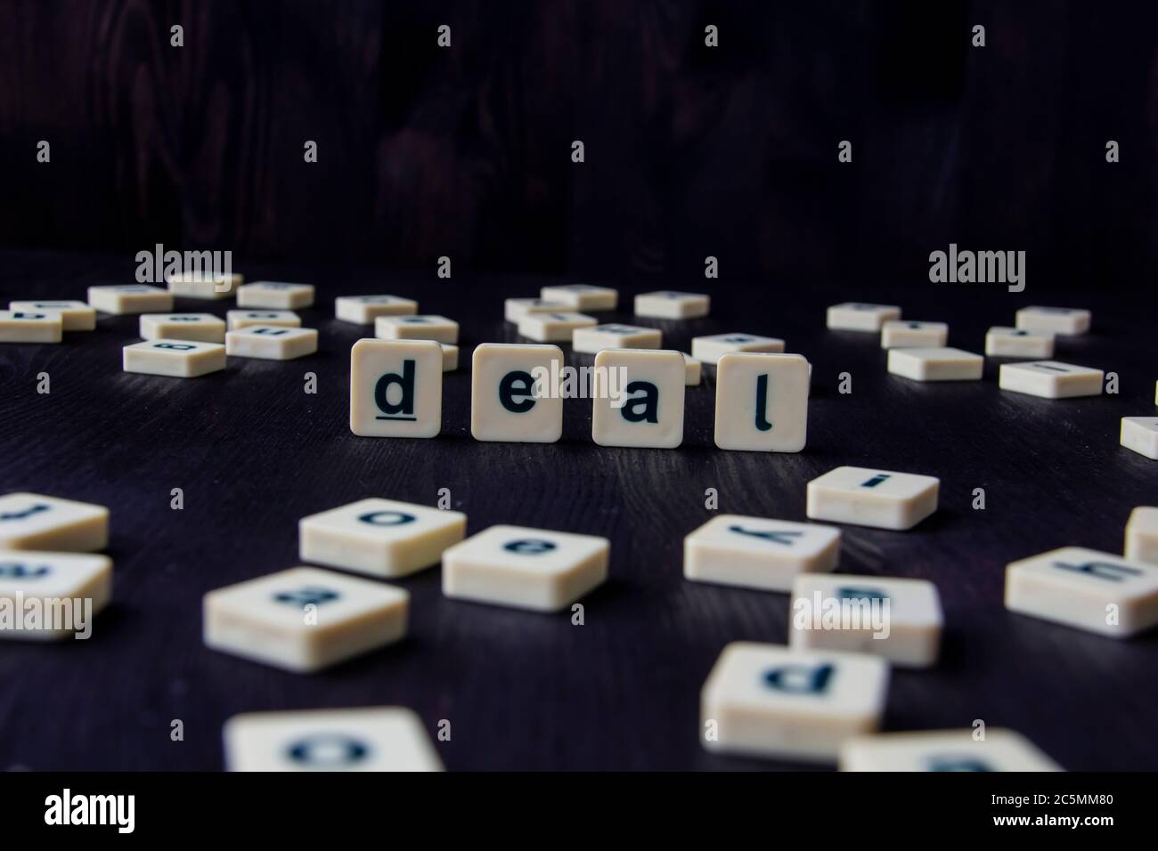 Deal or no deal board game hi-res stock photography and images - Alamy