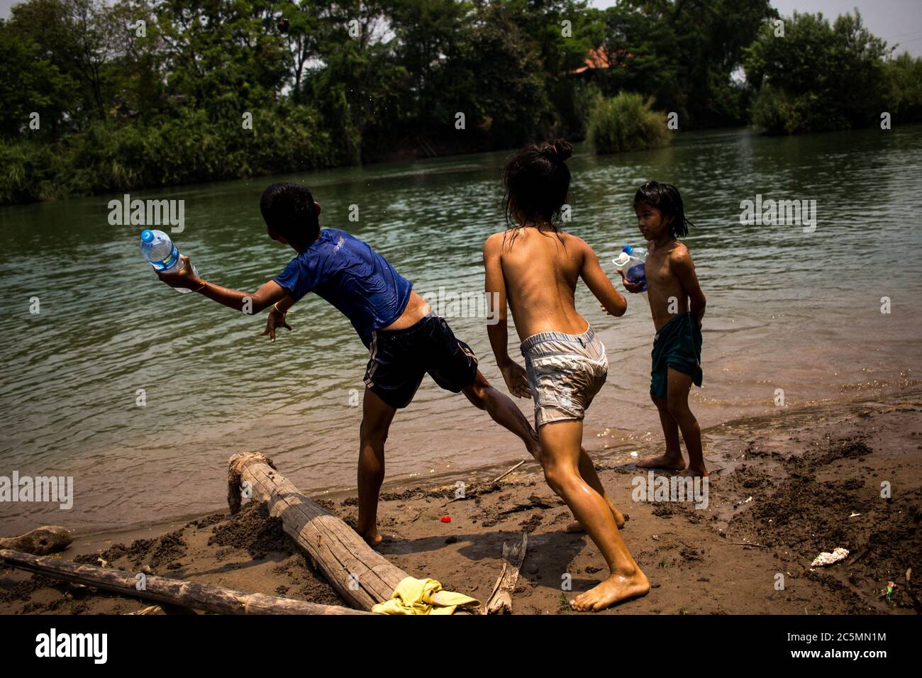 LAO - ENVIRONNEMENT - 4000 ISLAND Portrait of the 4000 Islands ...