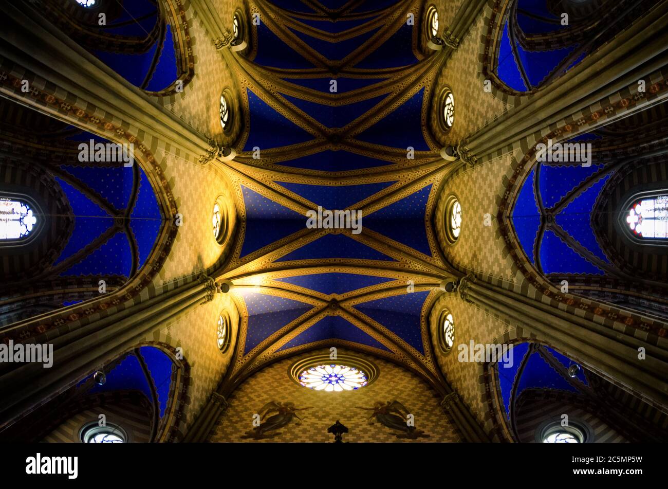 Blue ceiling church hi-res stock photography and images - Alamy