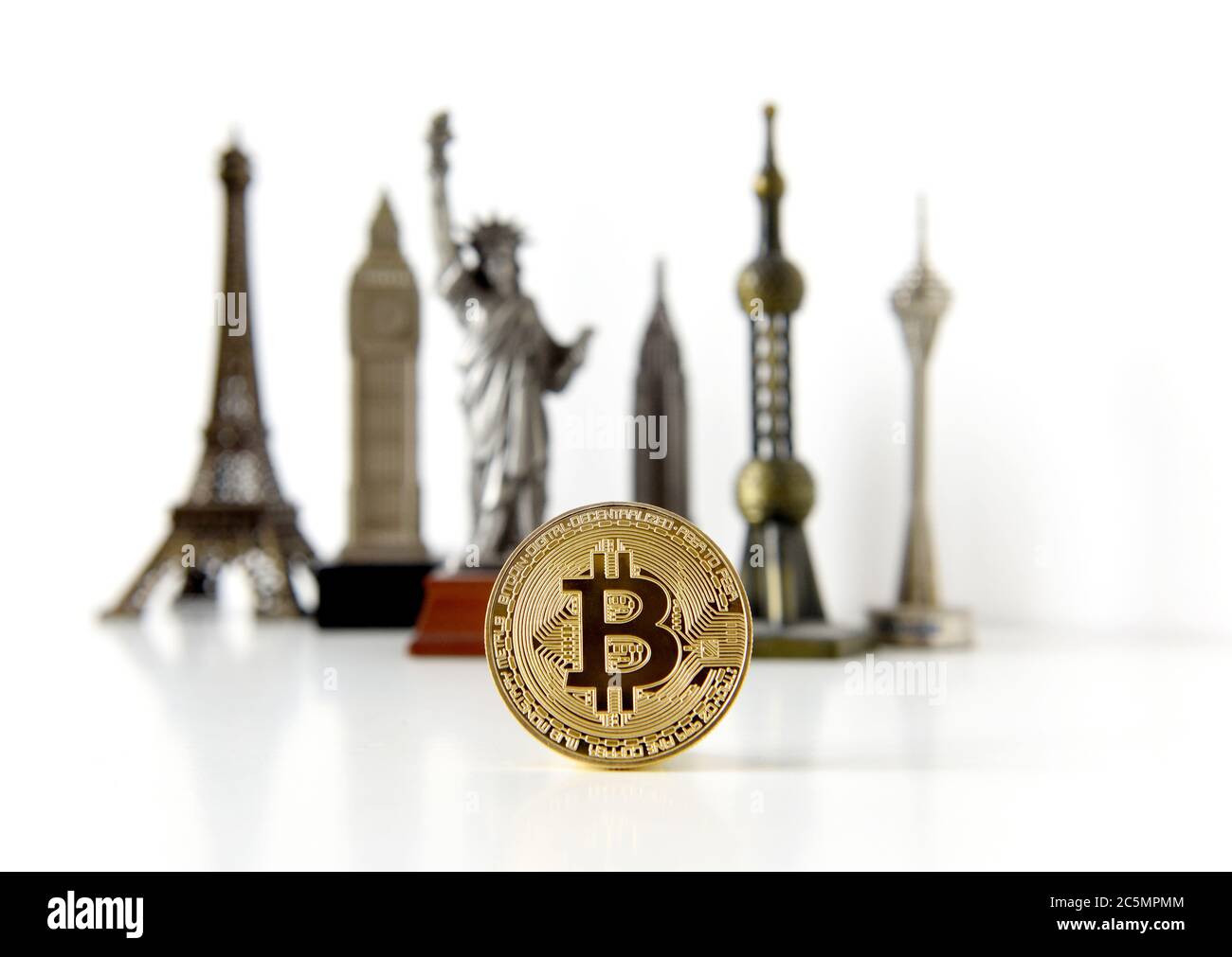 Bitcoin concept, cryptocurrencies. World economy concept. Golden coin ...