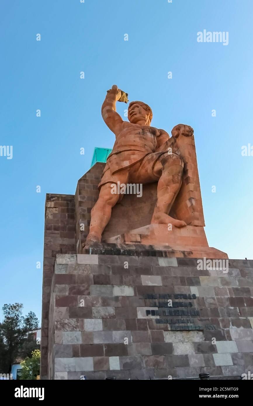 El pipila statue hi-res stock photography and images - Alamy