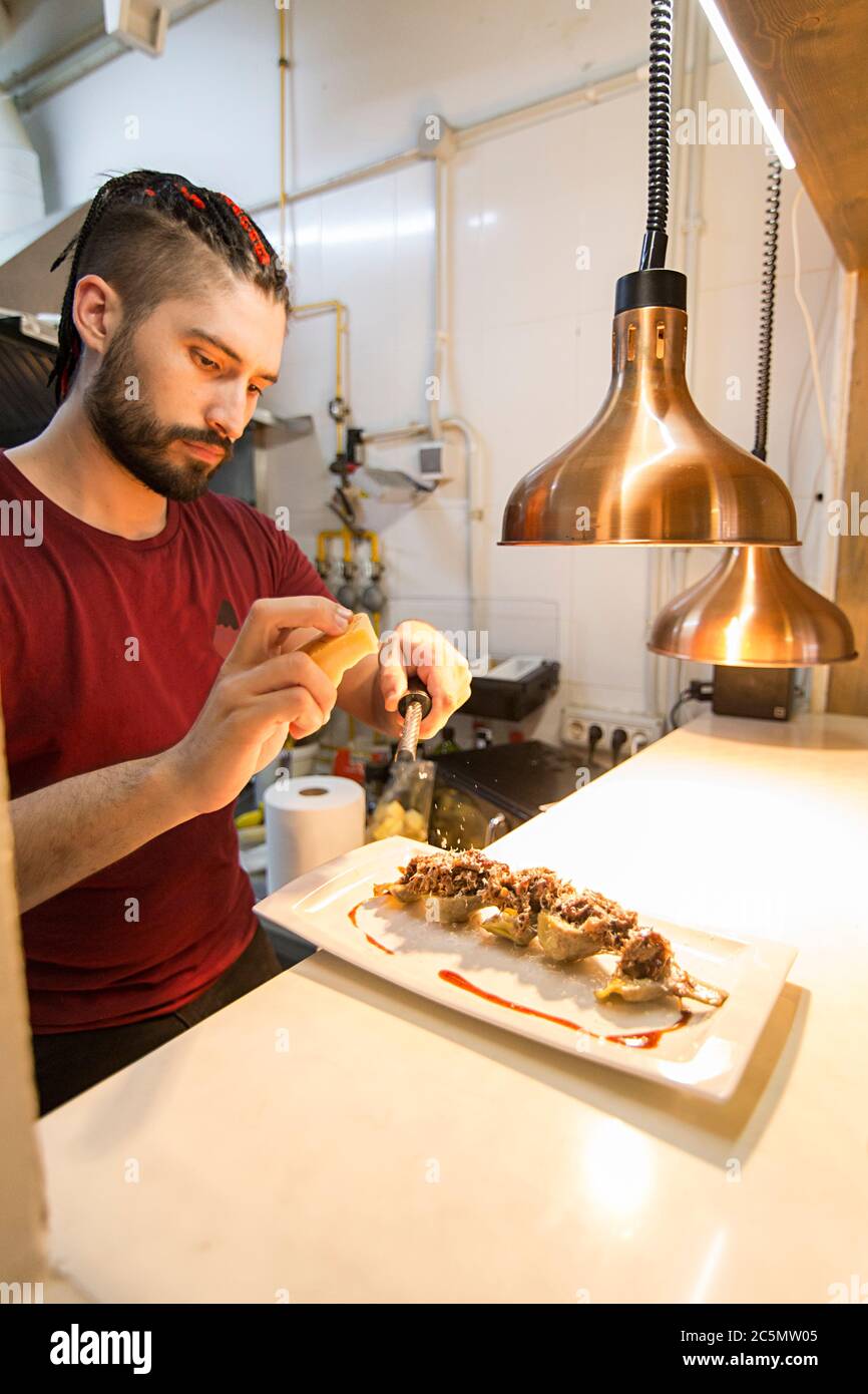 Modern food plating hi-res stock photography and images - Alamy