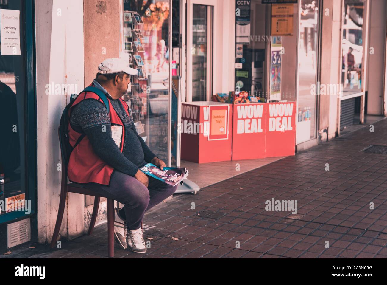 Big issue magazine seller hi-res stock photography and images - Alamy