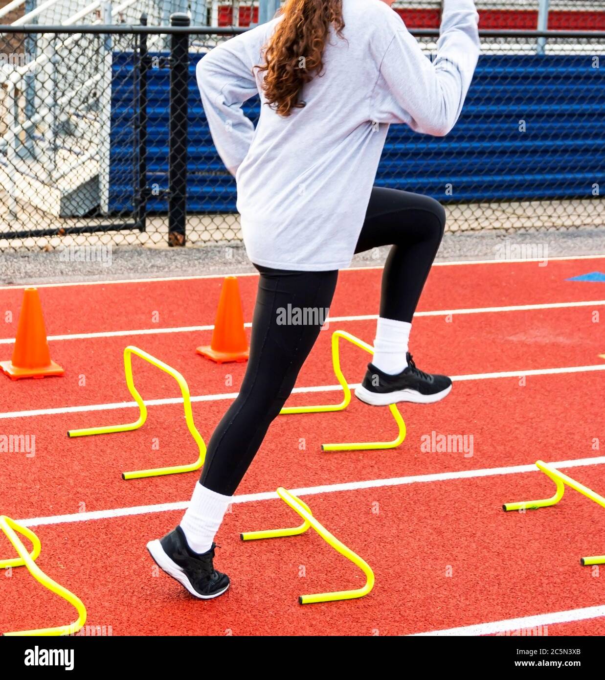 Hurdles position hi-res stock photography and images - Alamy