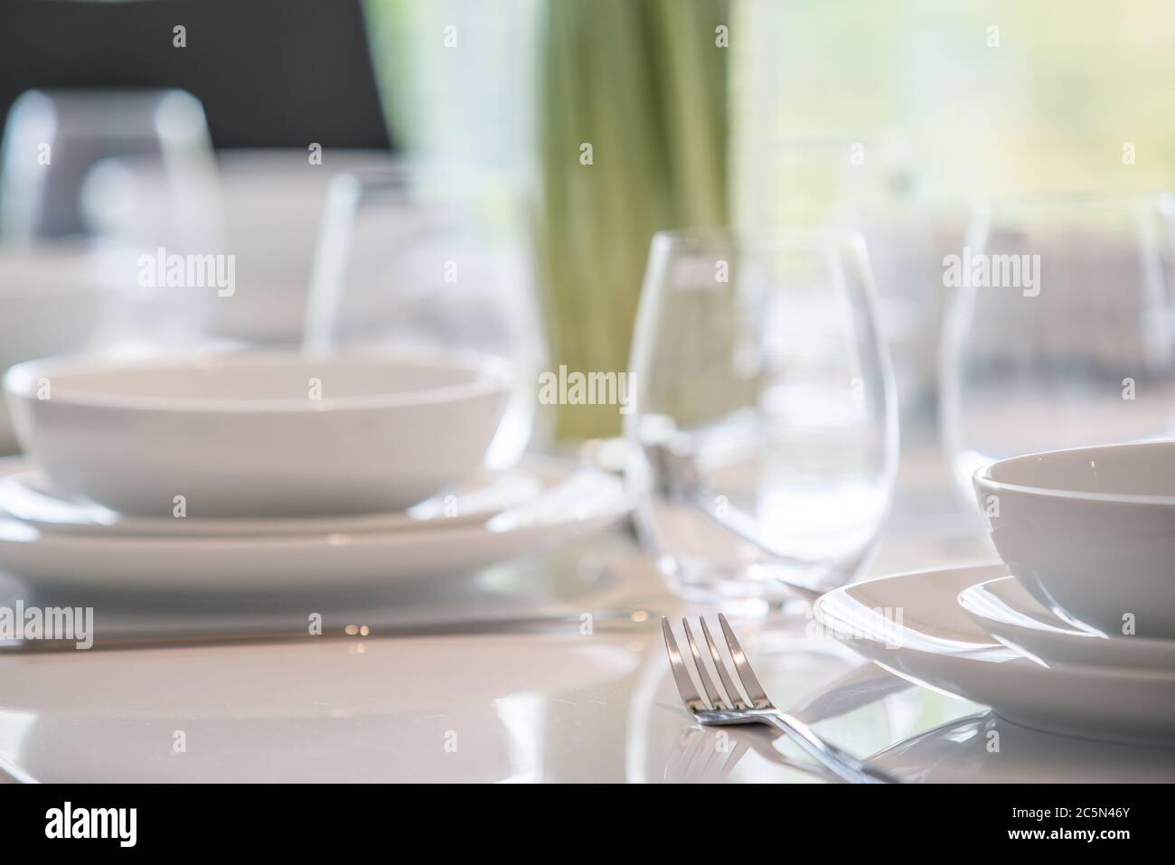 Silverware table hi-res stock photography and images - Alamy